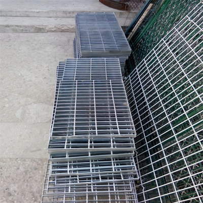China stainless steel floor drain grate/steel grating weight per square meter/Heavy Duty Webforge Galvanized Walkway Road Side supplier