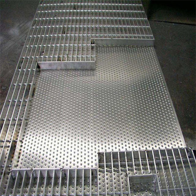 China galvanized steel grating walkway catwalk platform/Drainage trench steel grating canal cover supplier